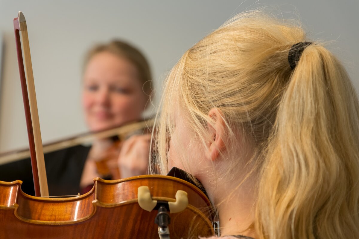 Docenten muzieklessen - www.mcforte.nl